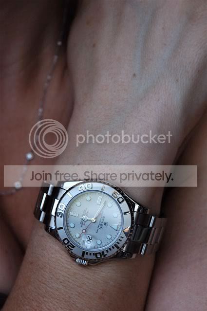 LEFT HAND or RIGHT HAND - Rolex Forums - Rolex Watch Forum