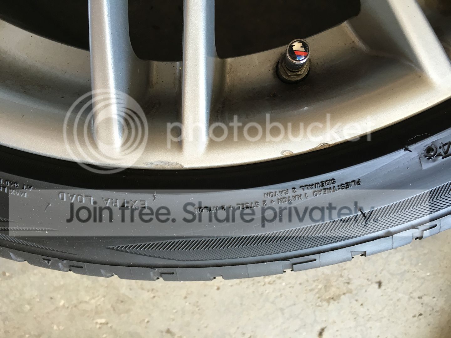 OEM 18" Staggerd 260m Wheels w/ tires, tpm
